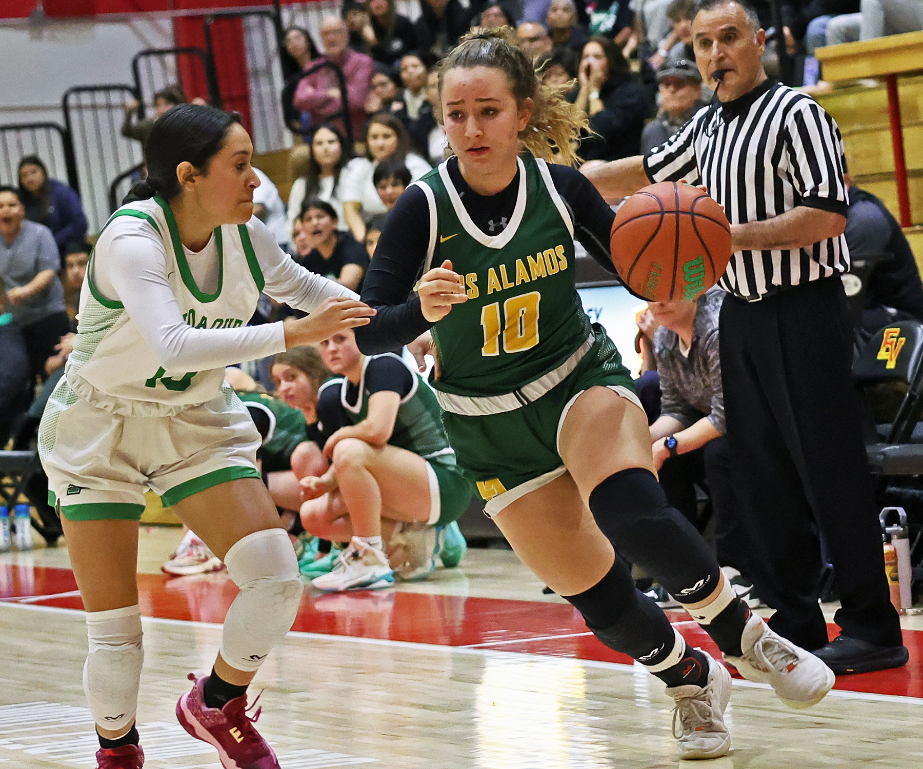 Toppers Fall To Elkettes 44-47 In District Title Game
