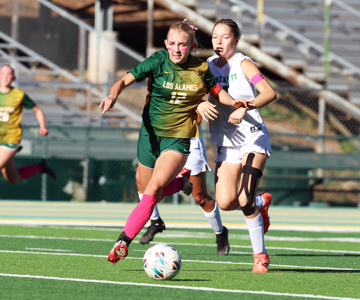 Topper Varsity Soccer Wins 7-0 Against Moriarty Pintos